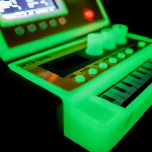 3D Printed Phosphorescent (glowing in the Dark) Case Set for the Korg ...