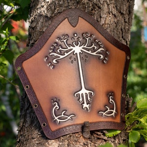 Aragorn's Bracer With the Tree of Gondor. Vambrace for Lotr Cosplay ...