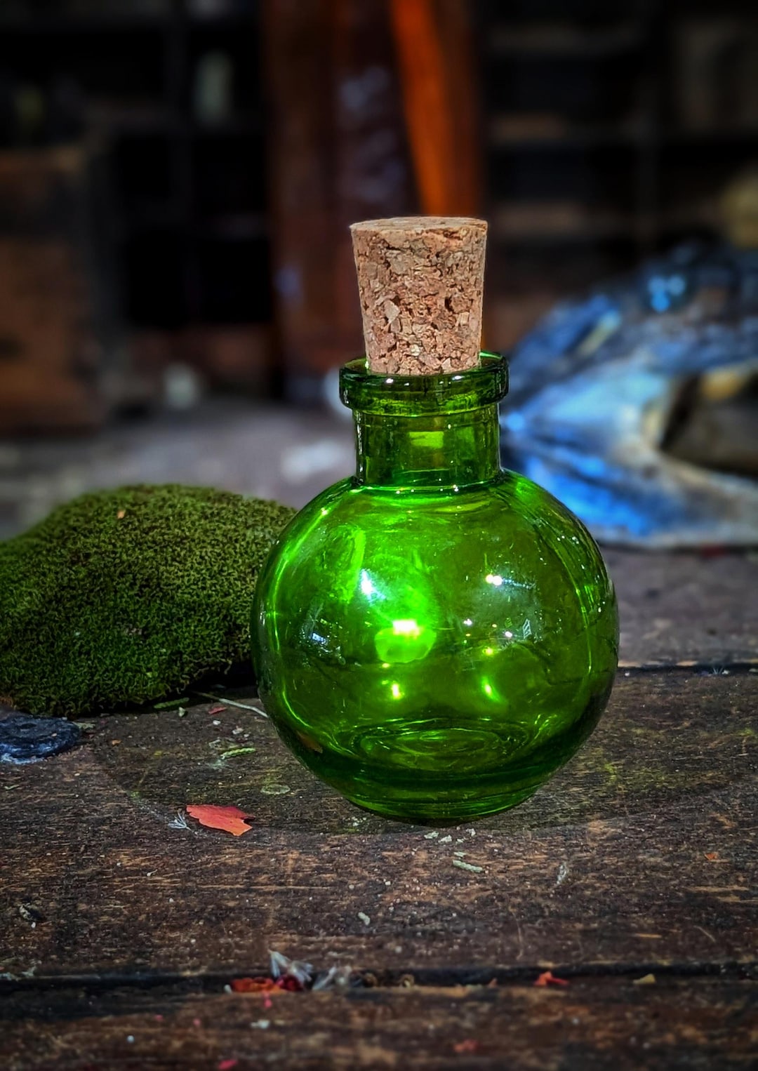 GREEN Round Glass Potion Bottle With Cork, Perfect for Witchcraft ...