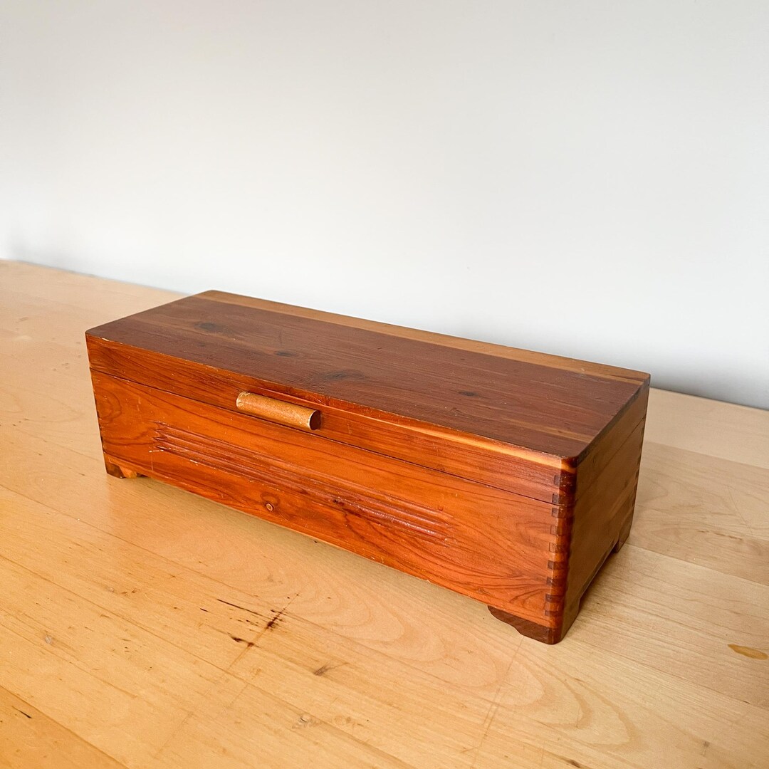 Vintage Cedar Keepsake Box - Etsy