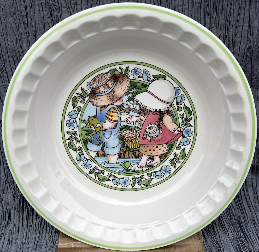 1989 Watkins Country Kids 10" Collector's Recipe Pie Dish Summertime ...