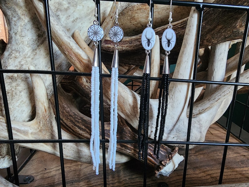 Handmade Fringe Cone Earrings Spider Web Spider Black White Métis ...