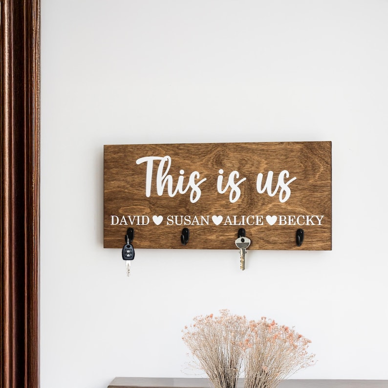 Family Key Holders, 3-4-5-6 and No Hooks, Personalized Last Name Key ...