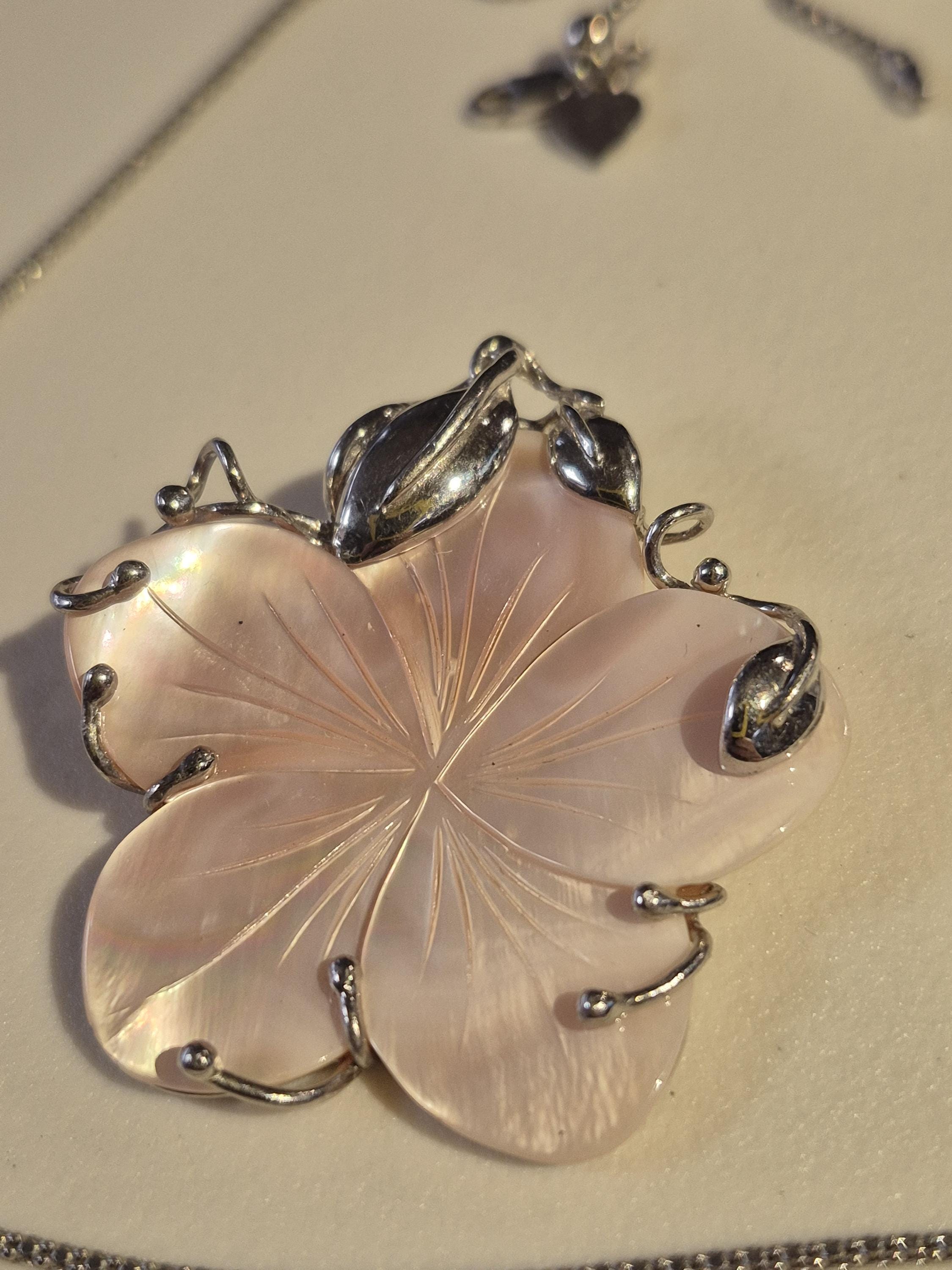 Pretty Carved Pink Muscle Shell Flower Pendant Necklace Sterling Silver ...