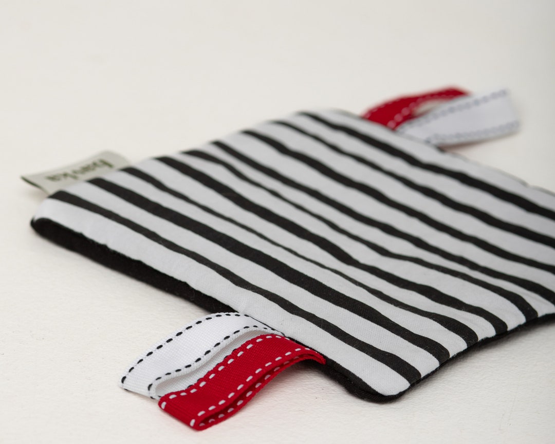Black White Crinkle Cloth - High Contrast Sensory Toy - Newborn Comfort ...