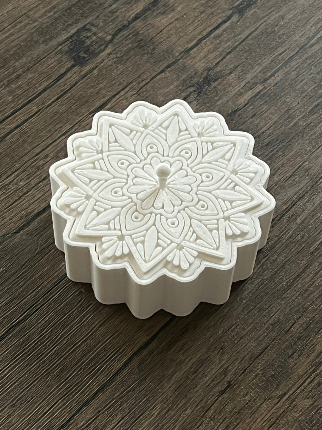 Elegant Mandala Box With Lid - 3D Printed Storage for Jewelry and ...