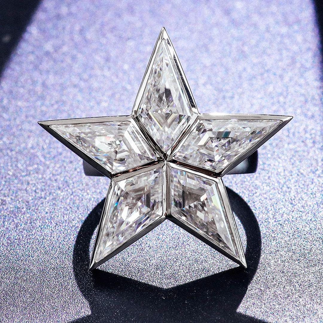 White Kite Cut Bezel Set With Cluster Cz Diamond Ring | Star Look Style ...
