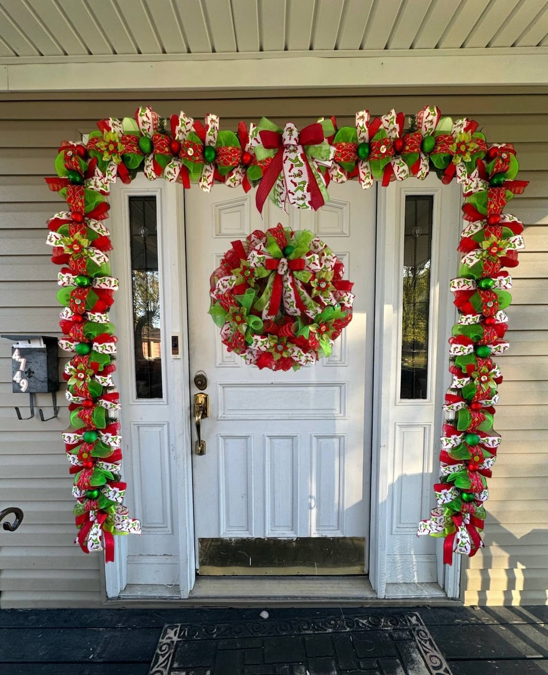 Grinch Wreath & Christmas Garland Holiday Home Decor Collection ...