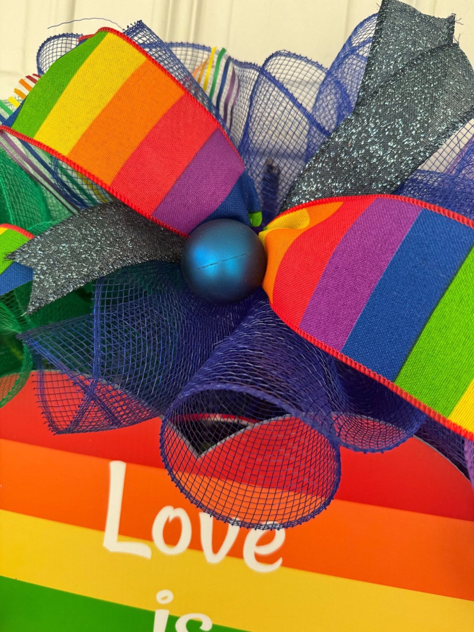 Regenbogen LGBTQ Pride Month Mesh Band Kranz Haustür Aufhänger ...