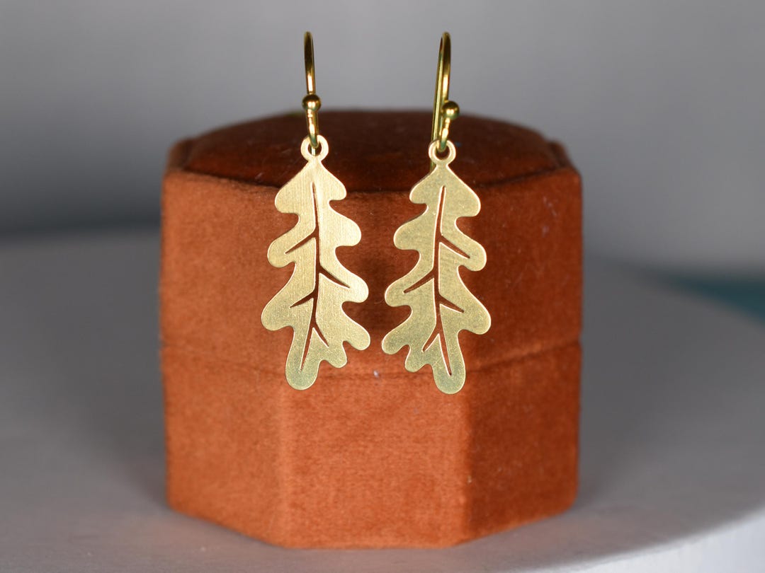 Simple Oak Leaf Fall Earrings | Gold Leaf Earrings | Everyday Earrings ...