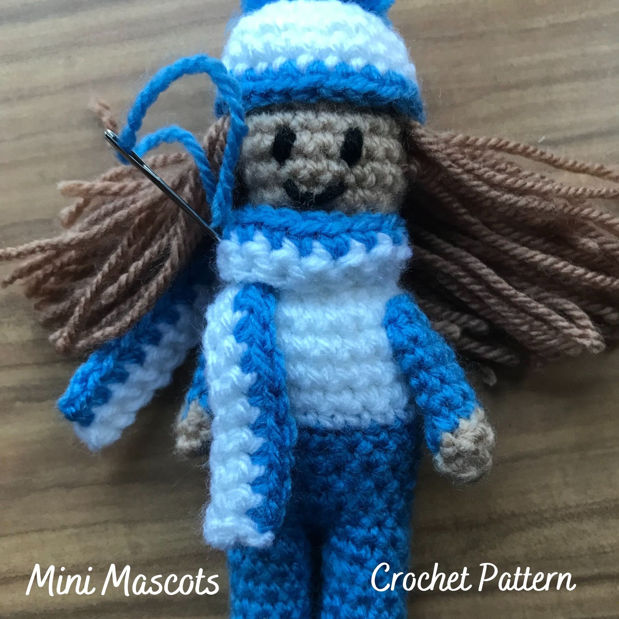 Mini Mascots, Crochet Tiny Dolls as Mascots in Team or School Colours ...