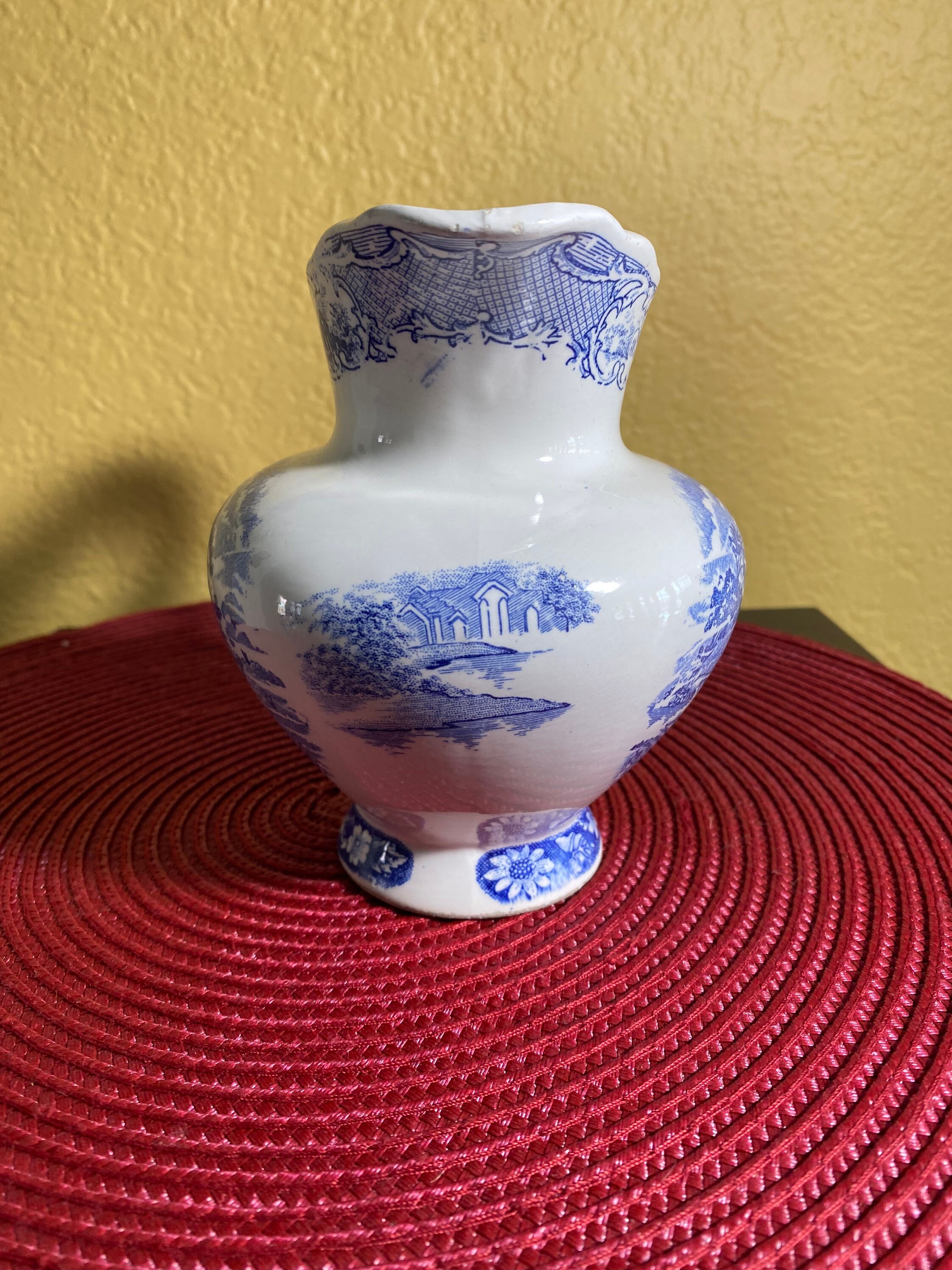 China Teapot Blue and White Blue Willow Pattern Teapot Floral Cachepot ...