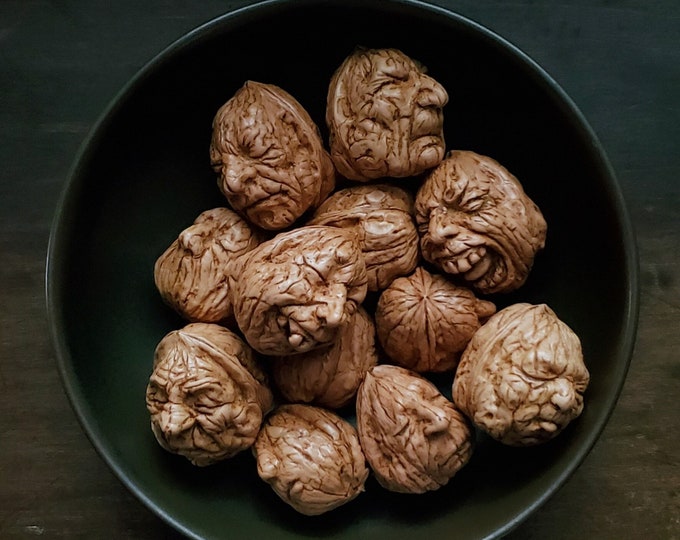 Expressive Walnut Faces Sculpture #2 by Kirk Roda - Etsy