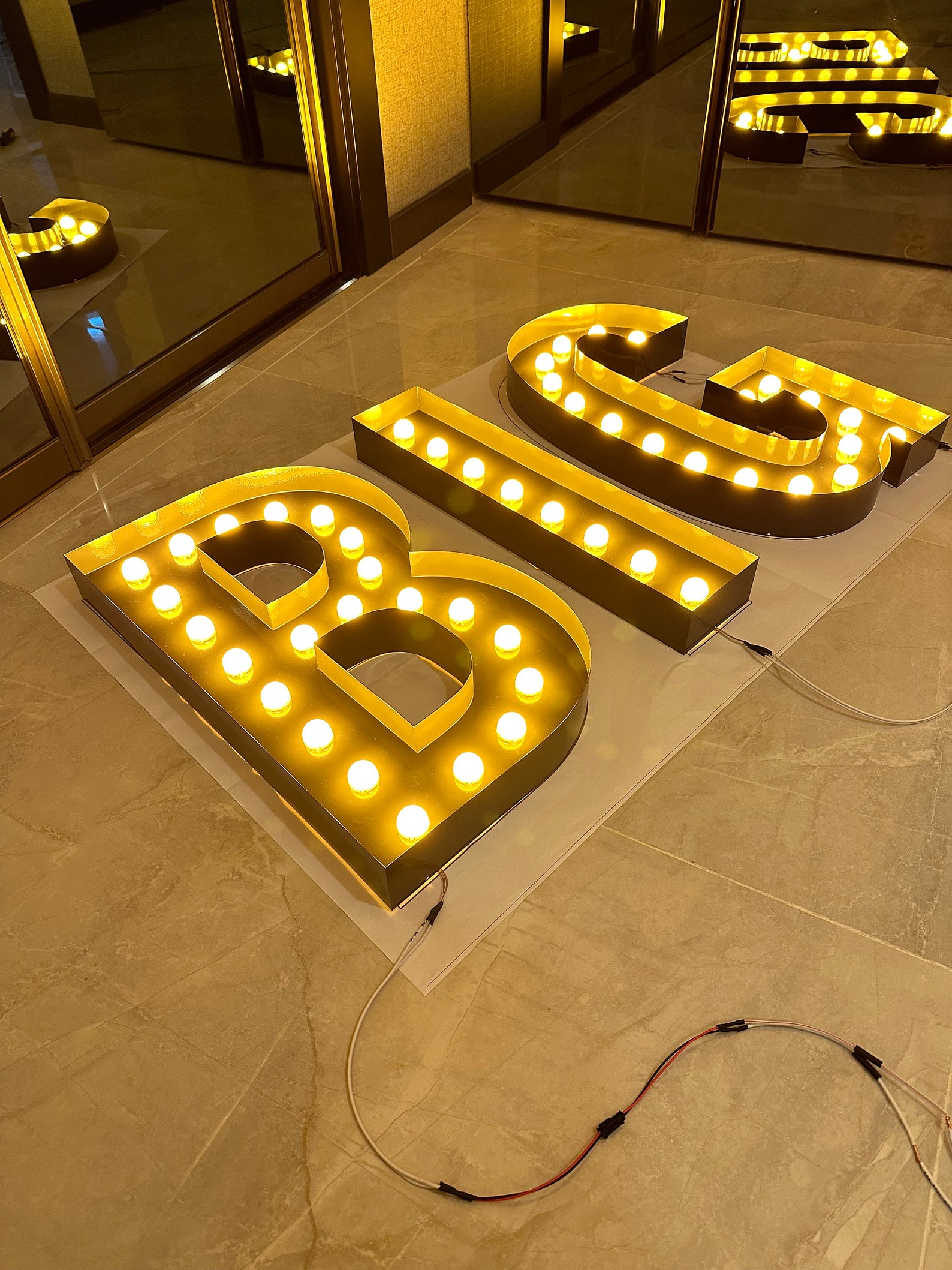 Light up Letters | Marquee Letters | Marquee Lights Words | Marquee ...