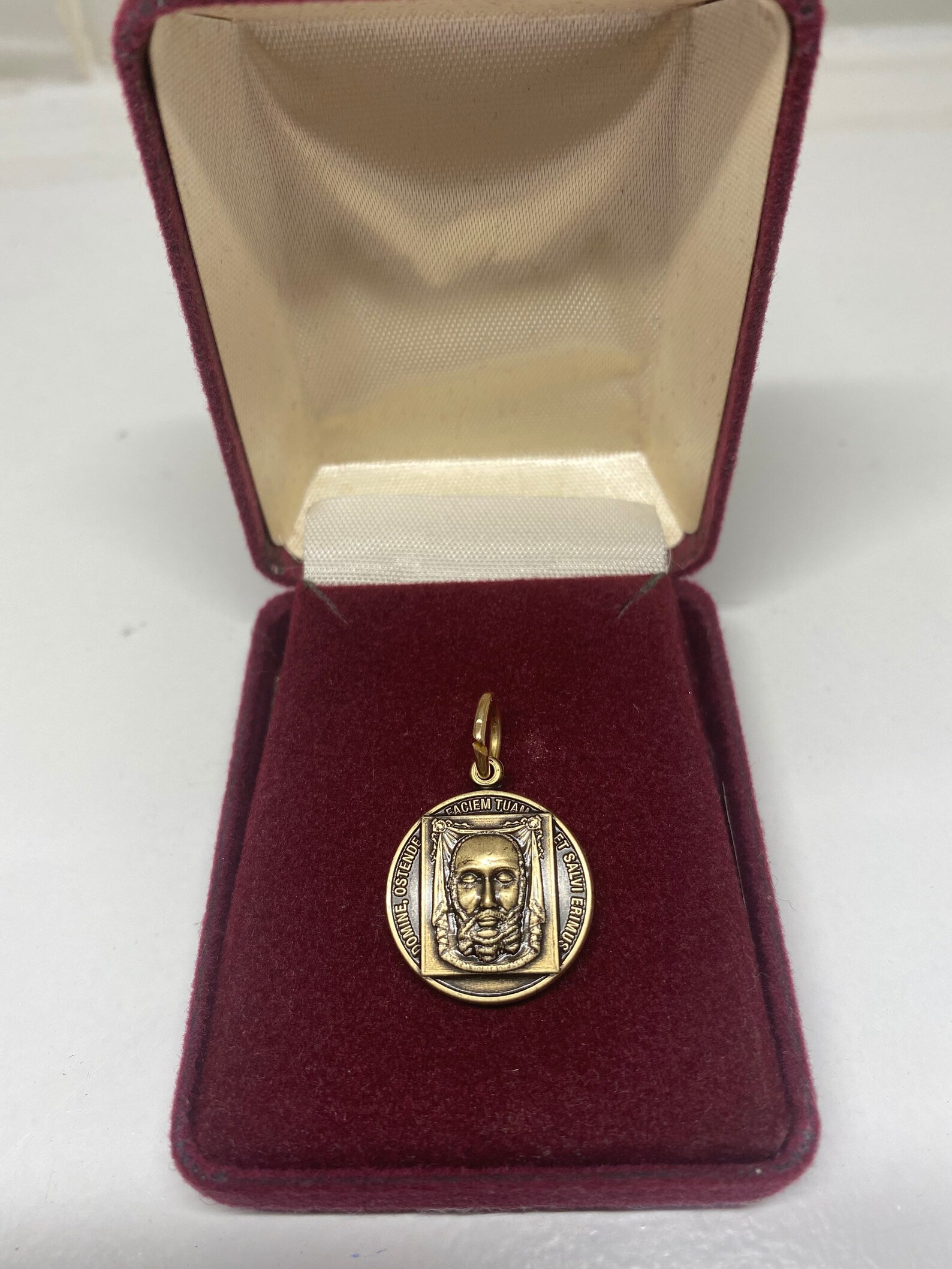 3/4 Inch Holy Face Medal veronica Veil. Brass. - Etsy