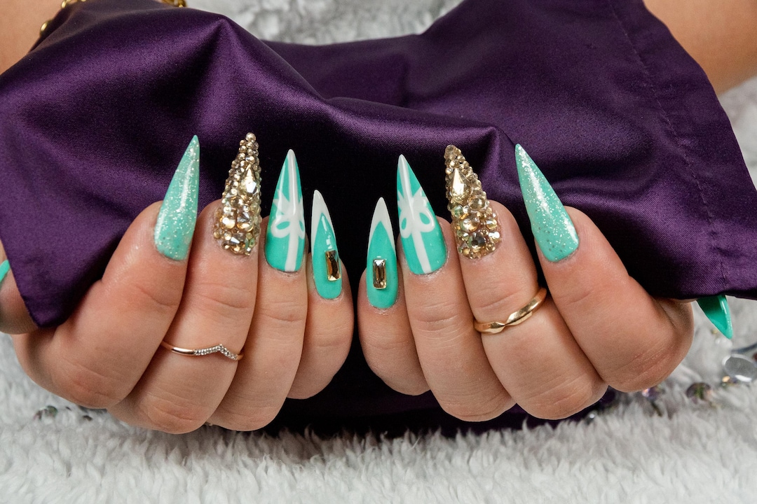 Custom Nail Design: Message Me for Custom Work With Design Inspo! - Etsy