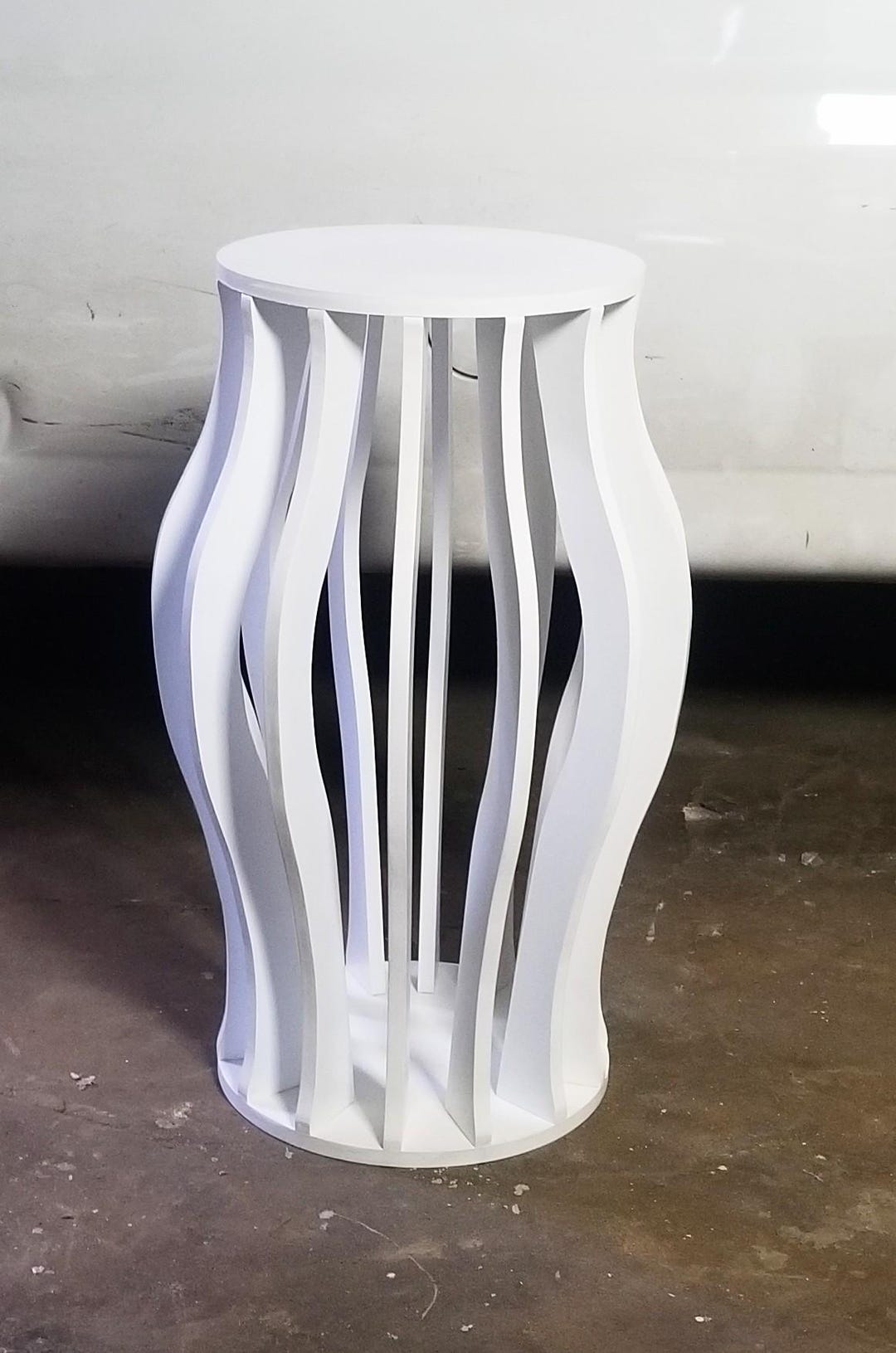 NEW Original Slatwall Pedestal Round Plinth Table,for Art Display , 17 ...