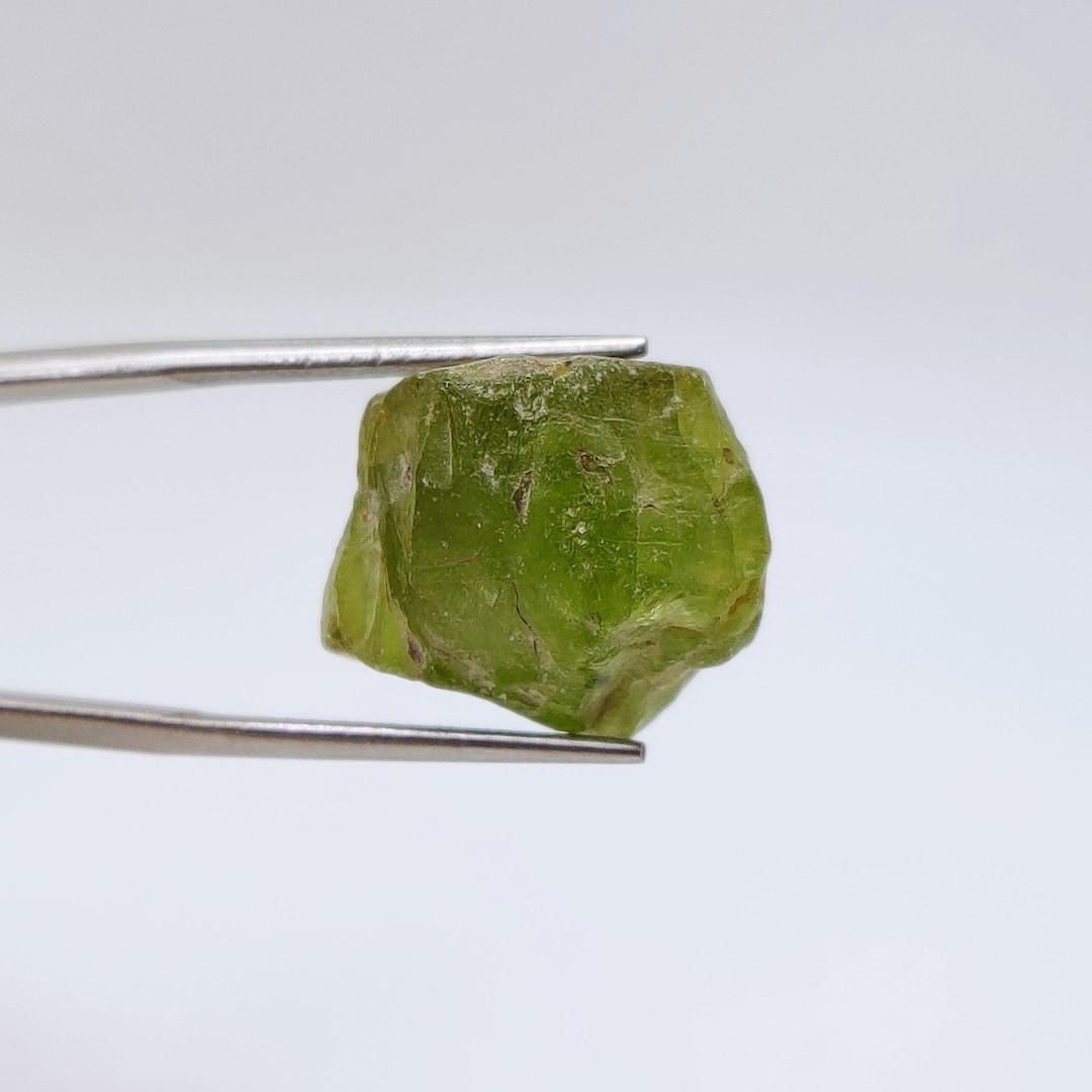 Peridot (olivine or Chrysolite) Crystal From China - Etsy