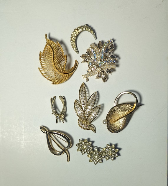 Glorious Gold Vintage Pins Collection - Etsy