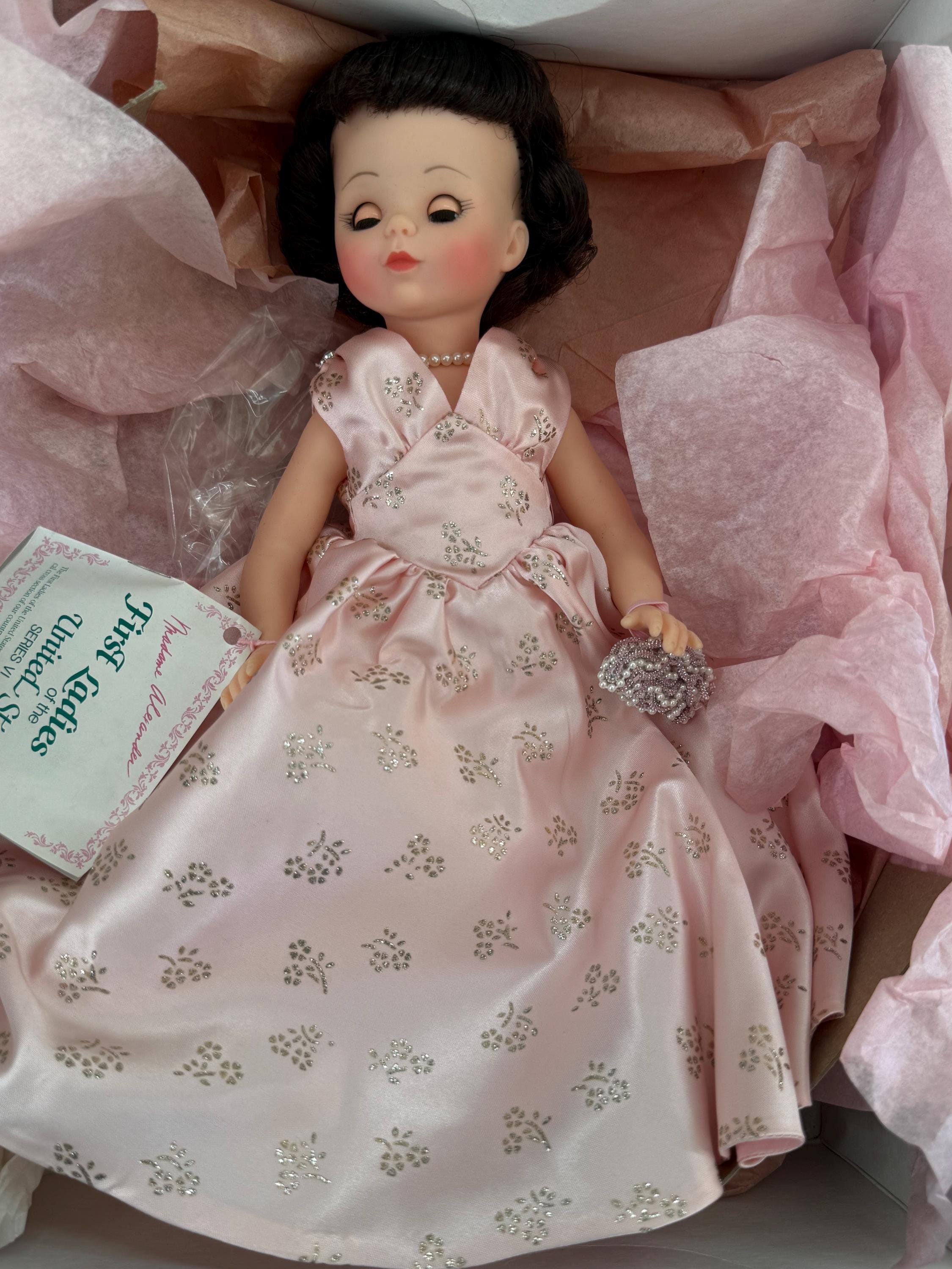 Madame Alexander. First Ladies of the United States Dolls. 14” “mamie ...