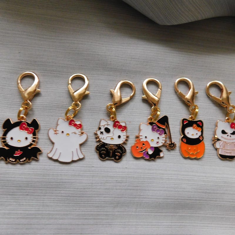 Hello Kittys Key Chain - Etsy