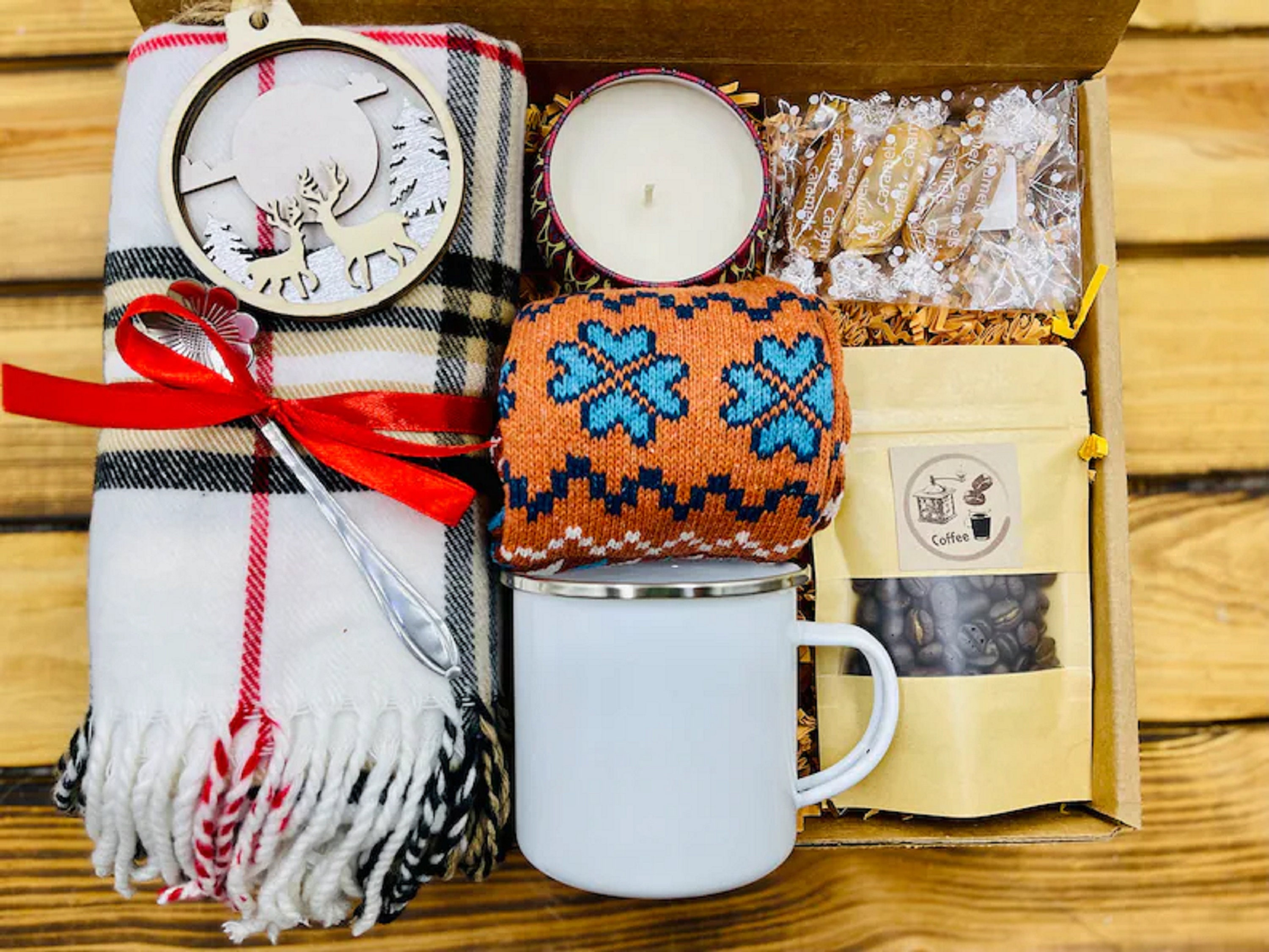 Cozy Winter Gift Box, Christmas Gift Basket, Hygge Gift Box, Christmas ...