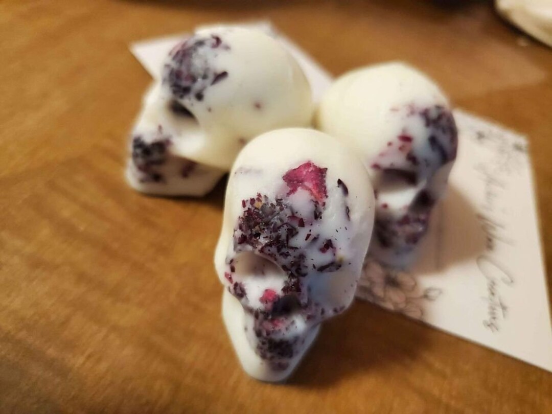 Skull Wax Melts (4 Count)(bleedy Skulls) - Etsy