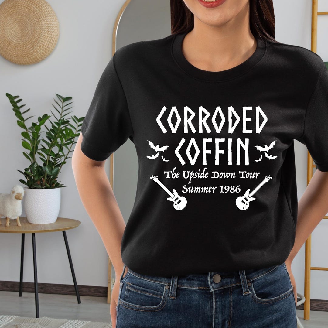 Stranger Things T-shirt, Corroded Coffin Tour, Eddie Munson, Stranger ...