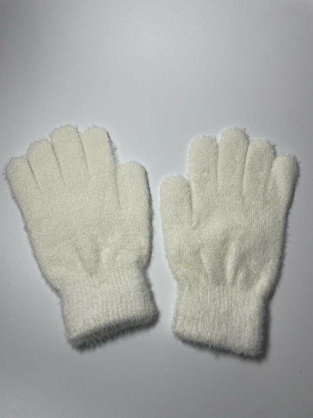 Soft White Fuzzy Luxury Winter Fashion Gloves Warm and Cozy Unisex ...