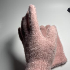 Soft White Fuzzy Luxury Winter Fashion Gloves Warm and Cozy Unisex ...