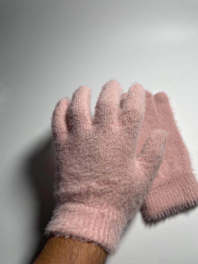 Soft White Fuzzy Luxury Winter Fashion Gloves Warm and Cozy Unisex ...
