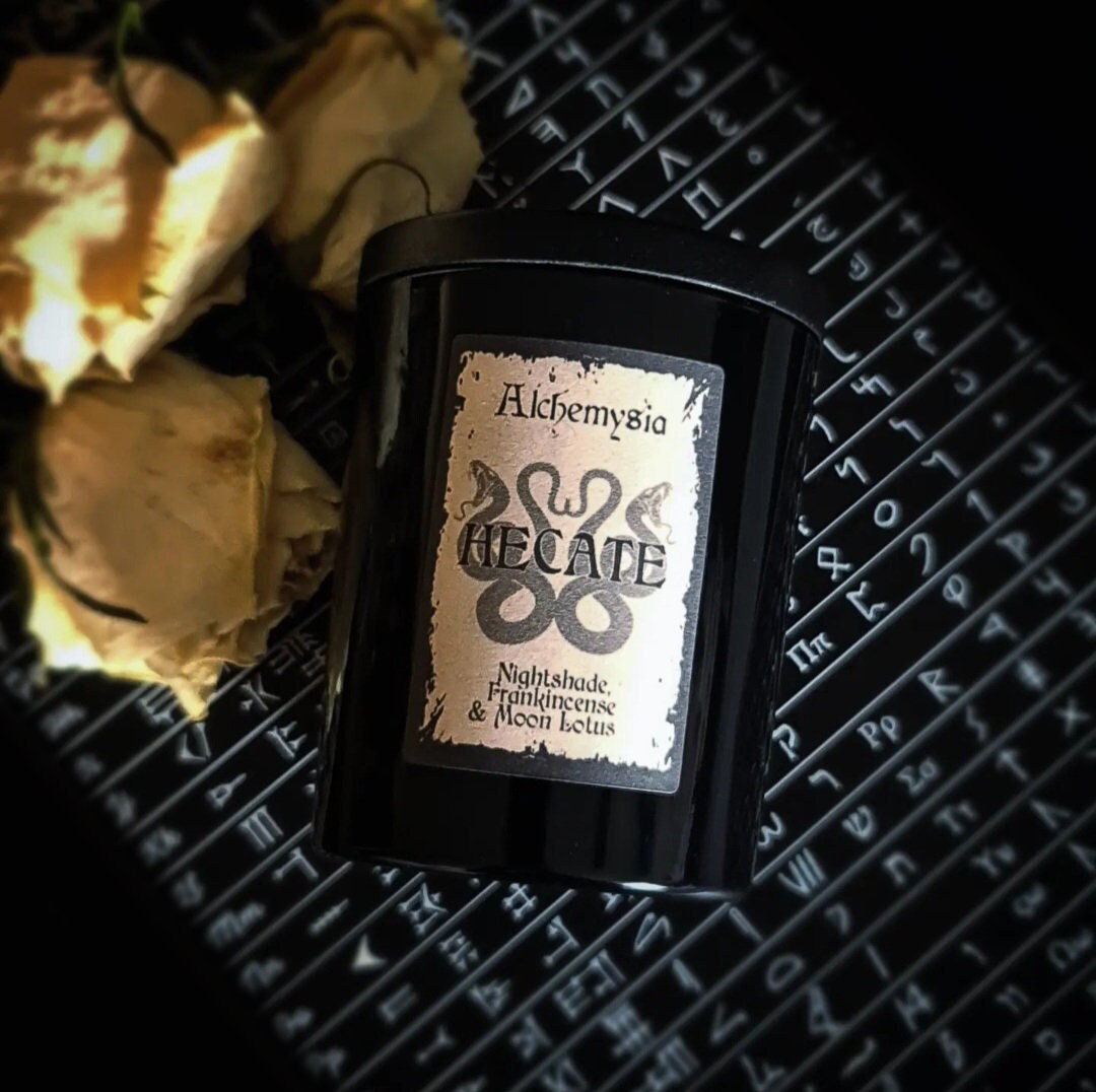 HEKATE Nightshade, Frankincense & Moon Lotus Soy Candle - Etsy