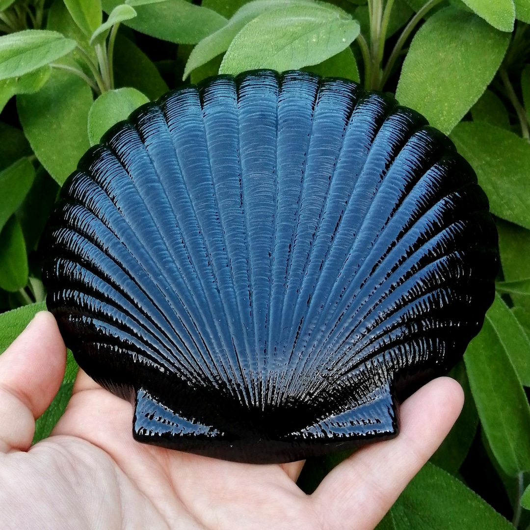 Birth of Venus Scrying Dish. Altar Tool. Vintage Pressed Glass ...