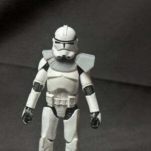 Commander Pauldron - 1:18 Scale - 3D Printed - Etsy