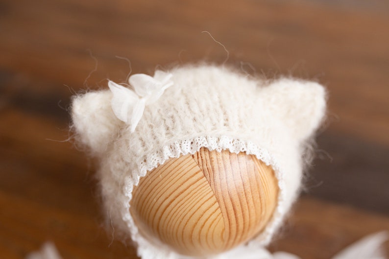 White Kitty Bonnet Hat, Kitten Newborn Bonnet, Knitted Bonnet, Newborn ...