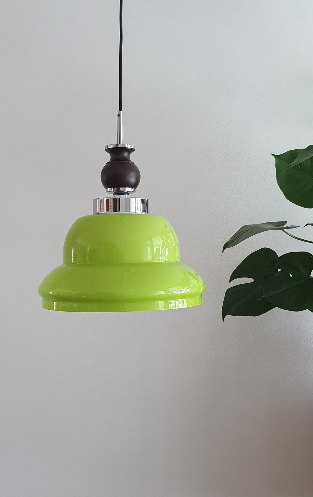 Vintage Green Pendant Light / Ceiling Light/ MCM Lightning / Space Age ...