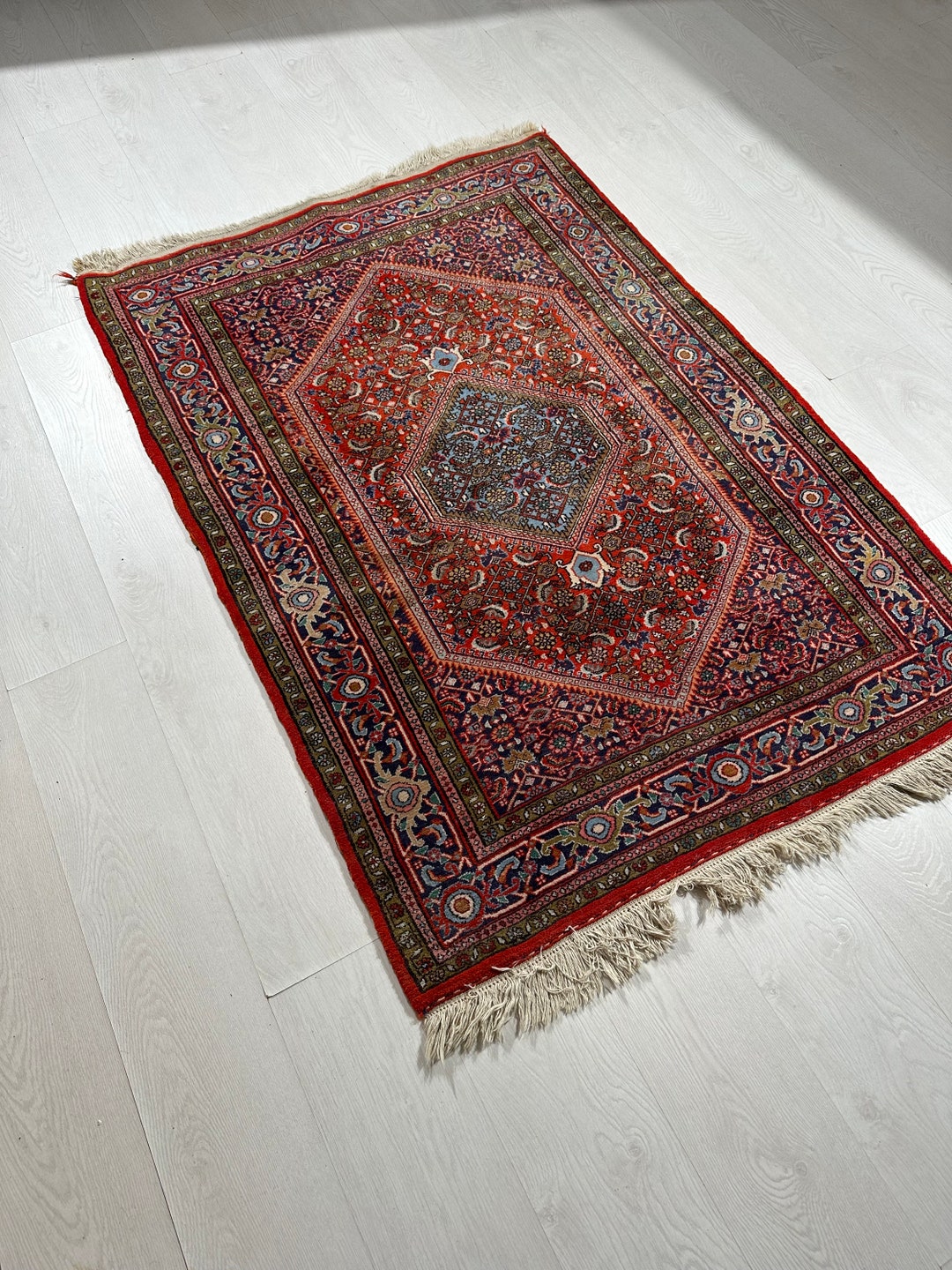 Handwoven Persian Red Rug, 3x5 Small Flowery Pattern Vintage Rug ...