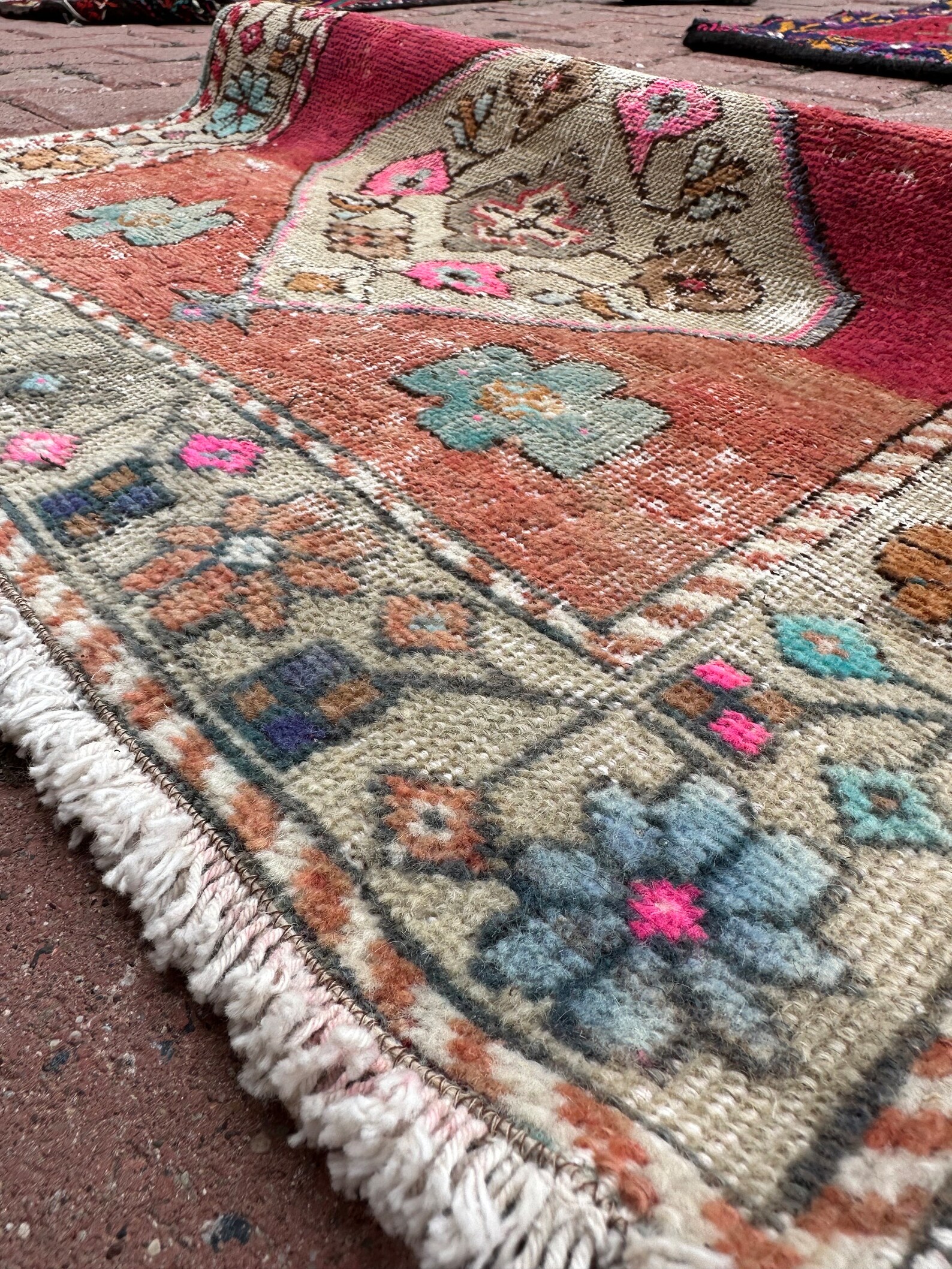 Floral Pattern Small Antique Rug, 2x2 Turkish Handwoven Kilim,red Color ...