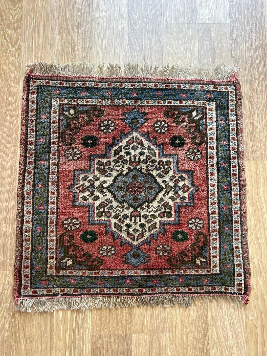 1x1 Vintage Handwoven Rug, 1x1 Traditional Turkish Handmade Kilim ...
