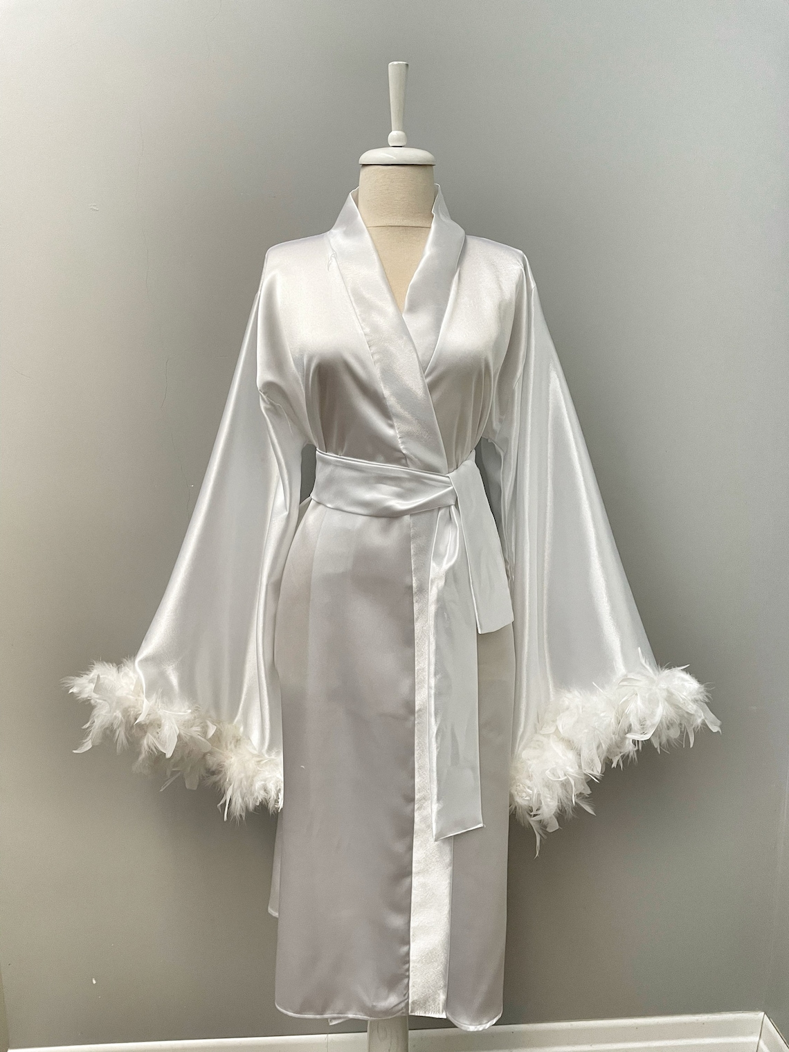Bridal Robe With Feather, White Boudoir Robe, Long Silk Robe, Bridal ...