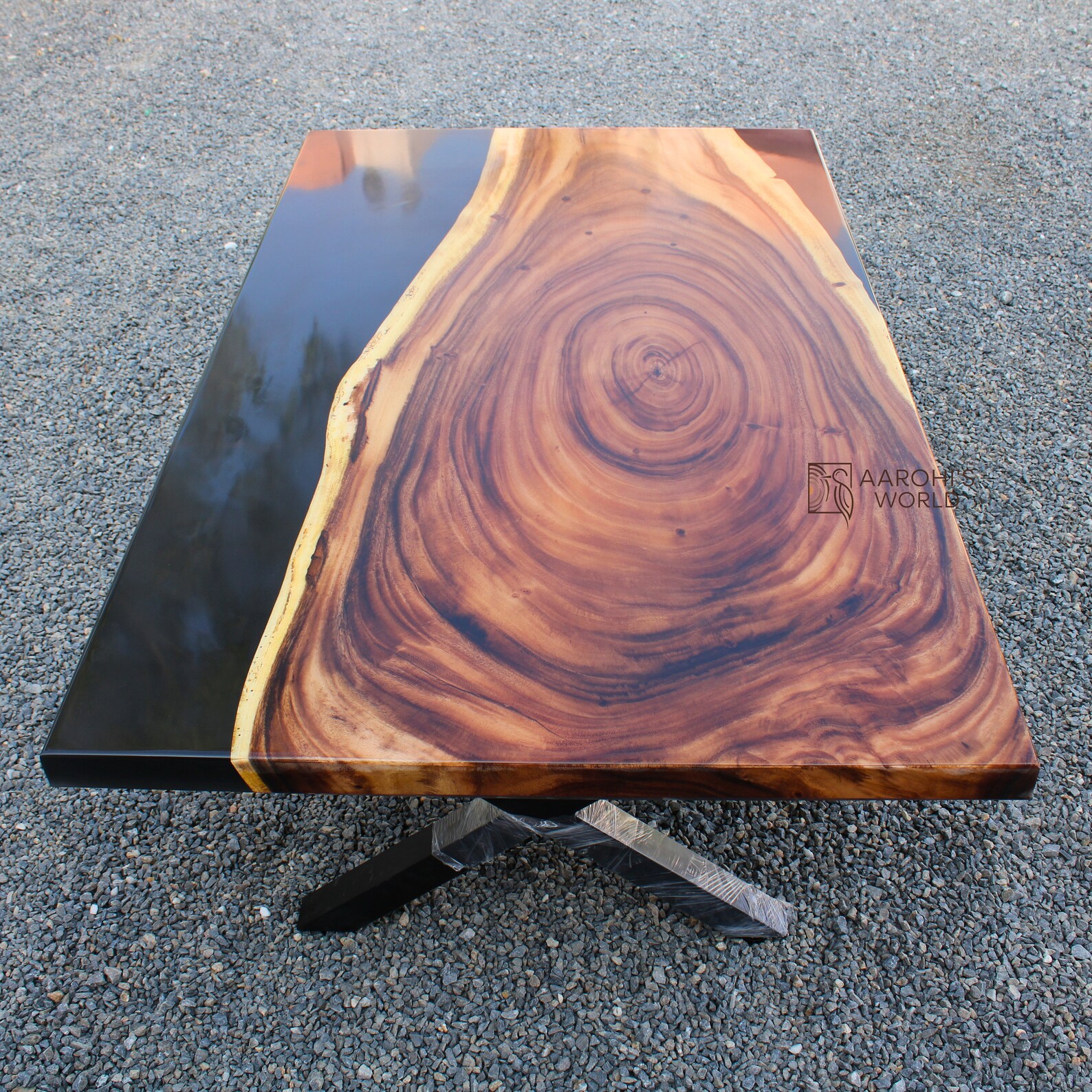 Custom Coffee Table of Big Wood Plank and Epoxy Resin - Etsy