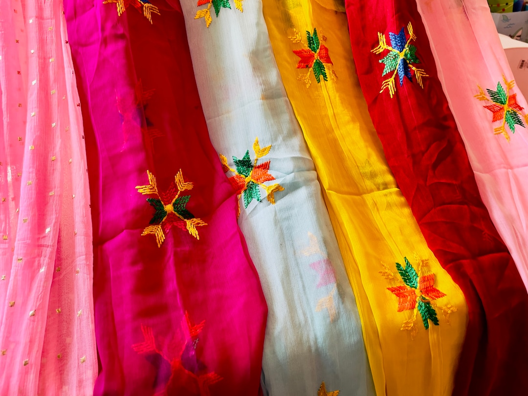 Shagun Chunni | Dupattas | Shagun Ceremony | Maiyan Ceremony | Sangeet ...