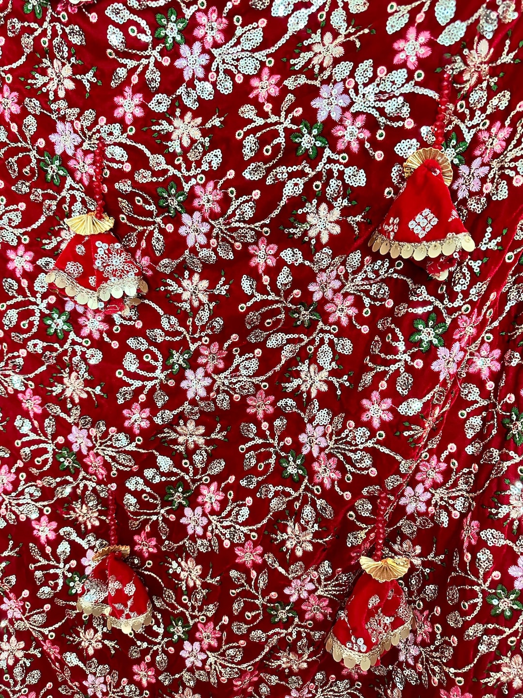 Entry Chadar for Maiyan Haldi Ceremony Maiyan Chunni Phoolon Ki Chadar ...