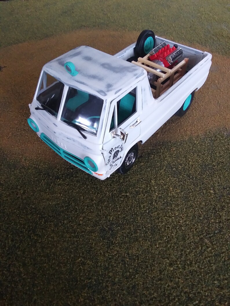 1/25 Scale Custom Built Model , Gas Monkey Garage Parts Truck - Etsy
