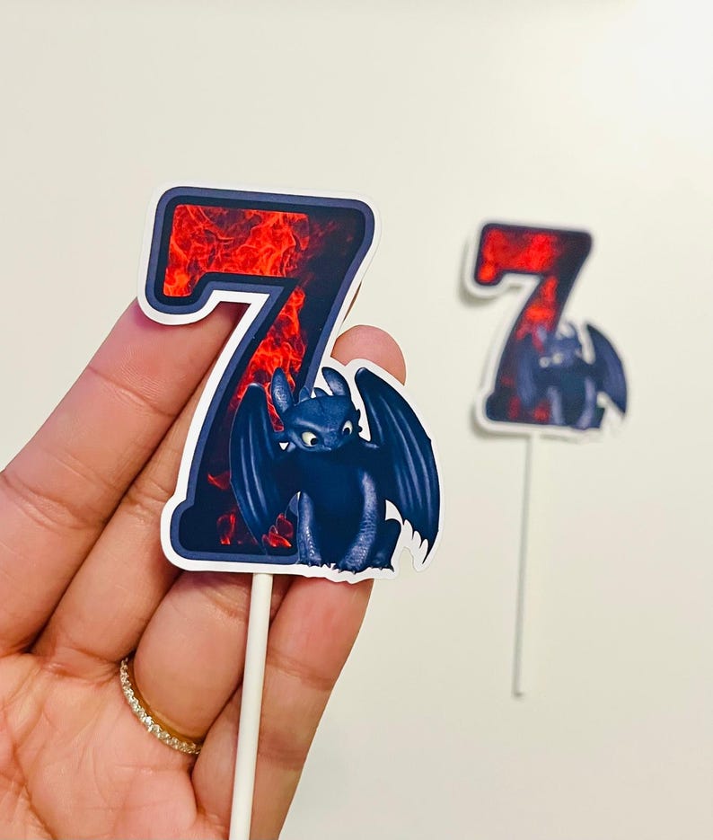 How to Train Your Dragon Cupcake Toppers, How to Train Your Dragon ...