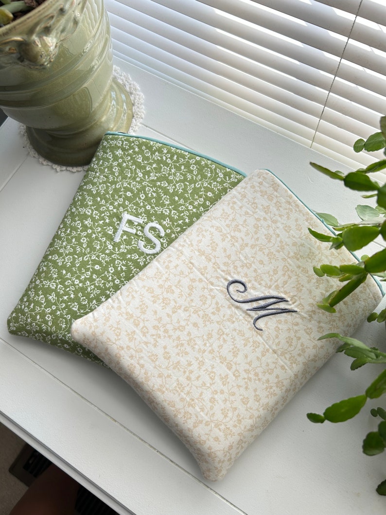 Personalized Book Sleeve Custom Embroidered Medium and Large - Etsy