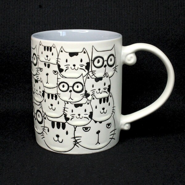 Spectrum Designz Mug - Etsy