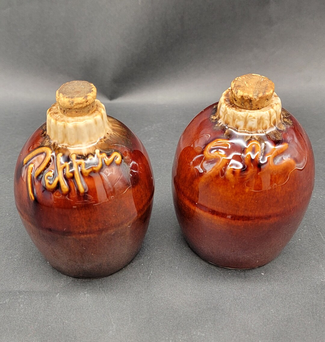 MCM Hull Brown Drip Salt & Pepper Shaker Set - Etsy