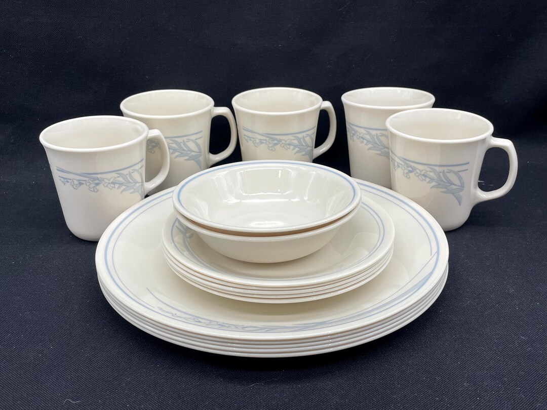 Corning Blue Lily Dinner Set (17 Pieces) - Etsy