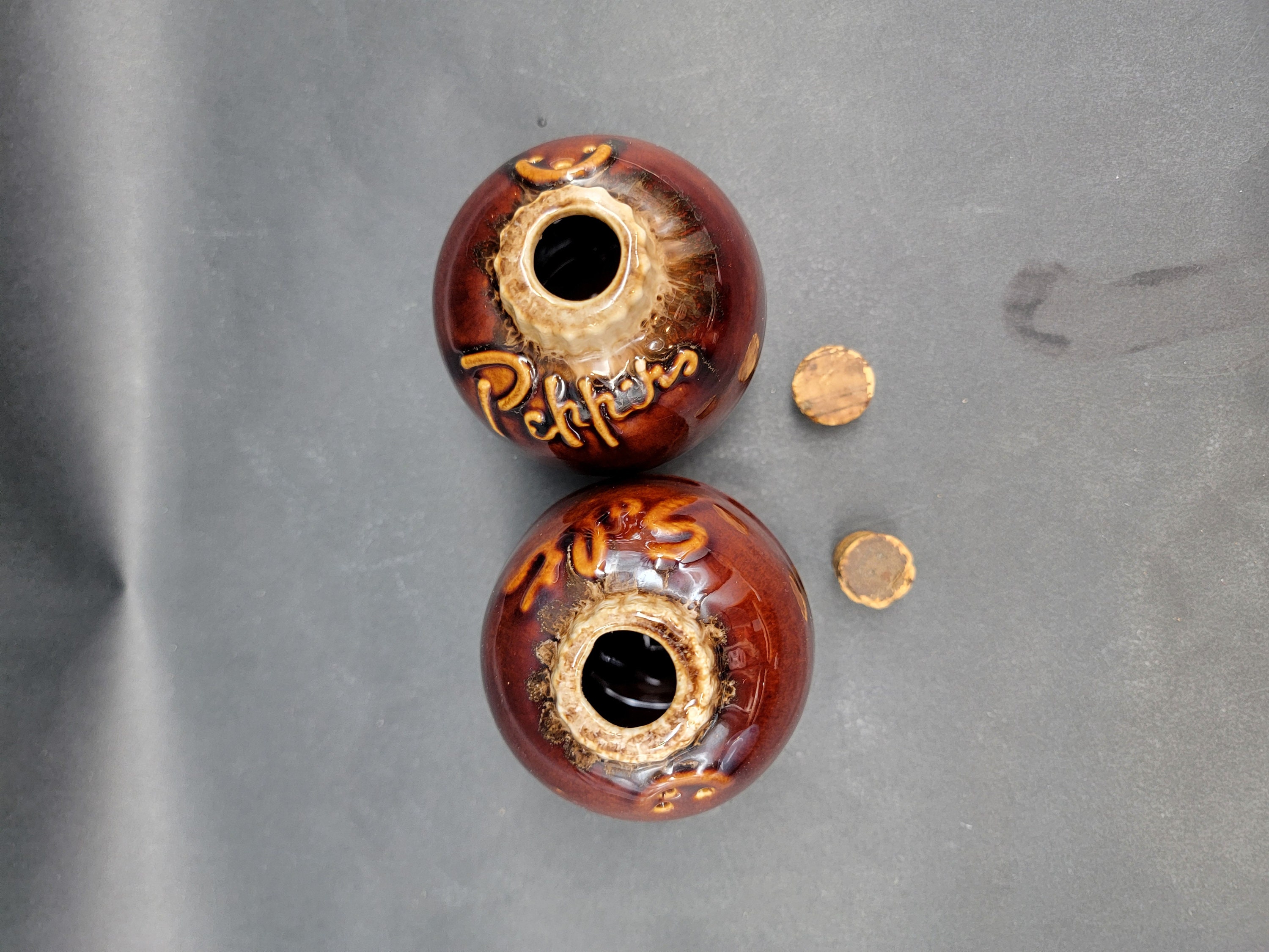 MCM Hull Brown Drip Salt & Pepper Shaker Set - Etsy